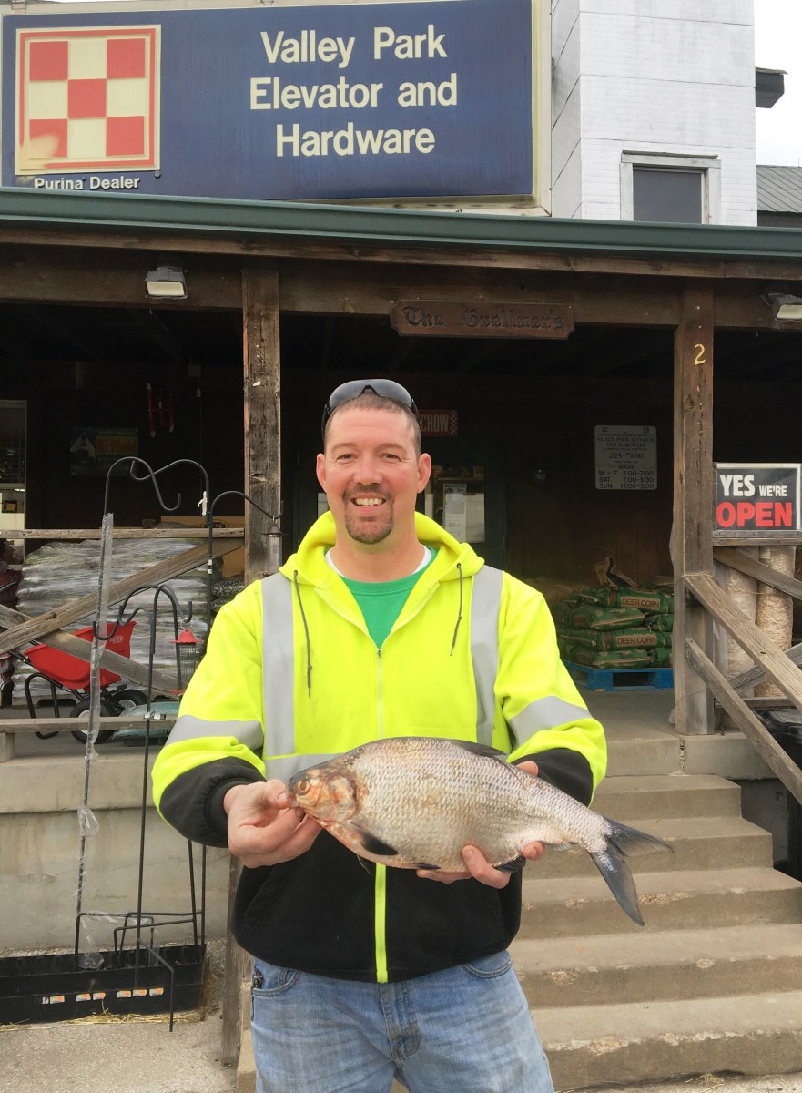 Fenton Resident Catches Record-Breaking Shad | Environmental Echo