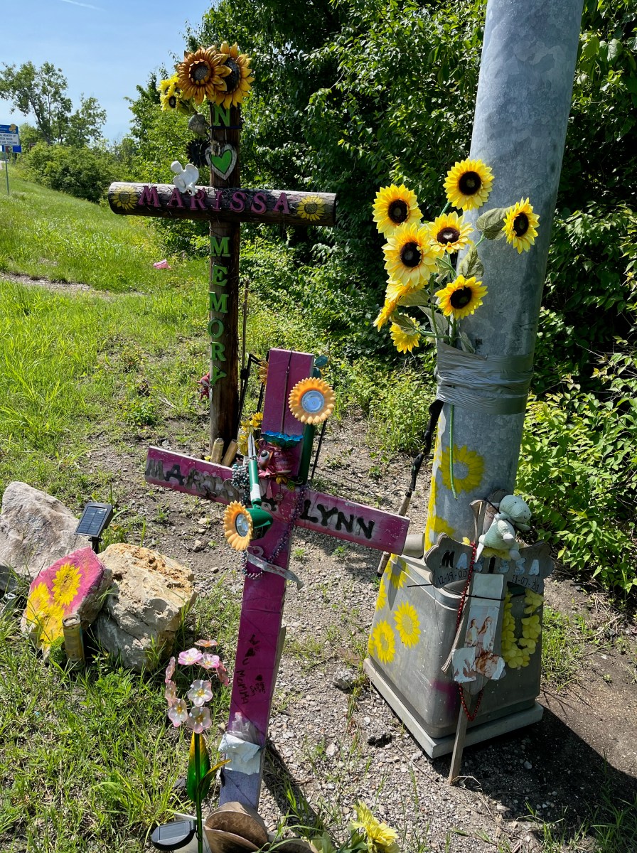 Roadside Memorials: Grim Reminders Don’t Slow Down Traffic Or Highway ...